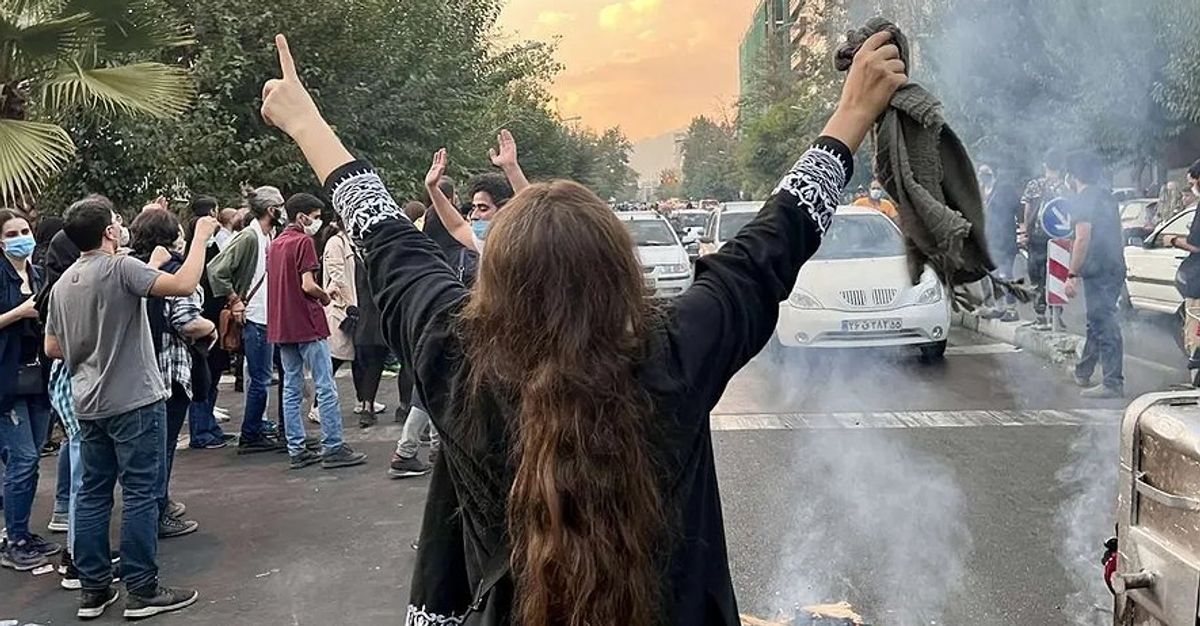سازمان حقوق بشر ایران از افزایش تعداد کشتهشدگان اعتراضات سراسری به دست