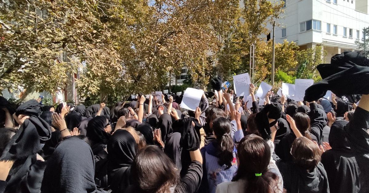 پارلمان اروپا هفته آینده درباره سرکوب اعتراضات ایران نشست برگزار می‌کند