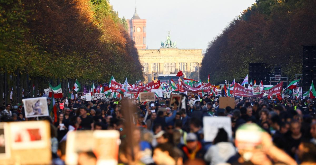 Big Iranian Rally In Berlin Rattles Regime In Tehran
